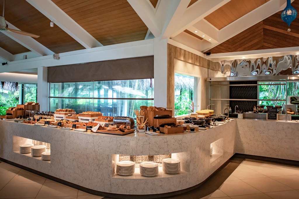 Experiencing the newly renovated Sheraton Maldives Full Moon Resort ...
